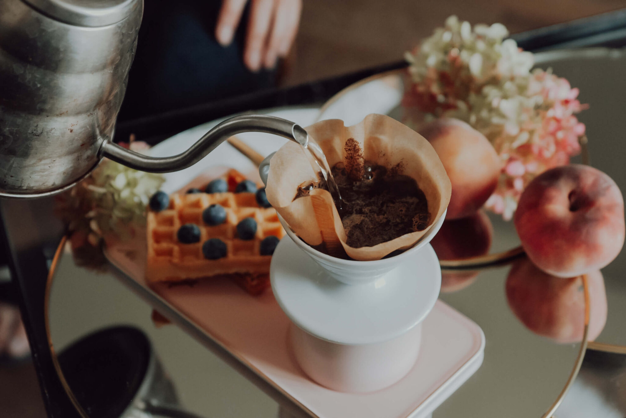 Parzenie kawy metodą drip. Jaką rolę pełni w niej dripper do kawy ...